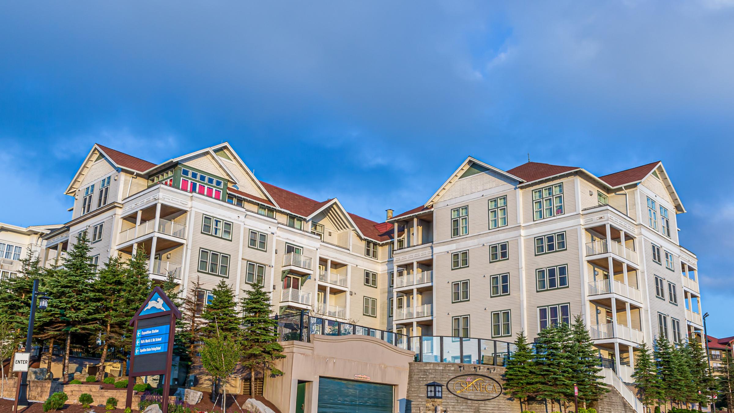 Hotel Experience | Seneca | Snowshoe Mountain